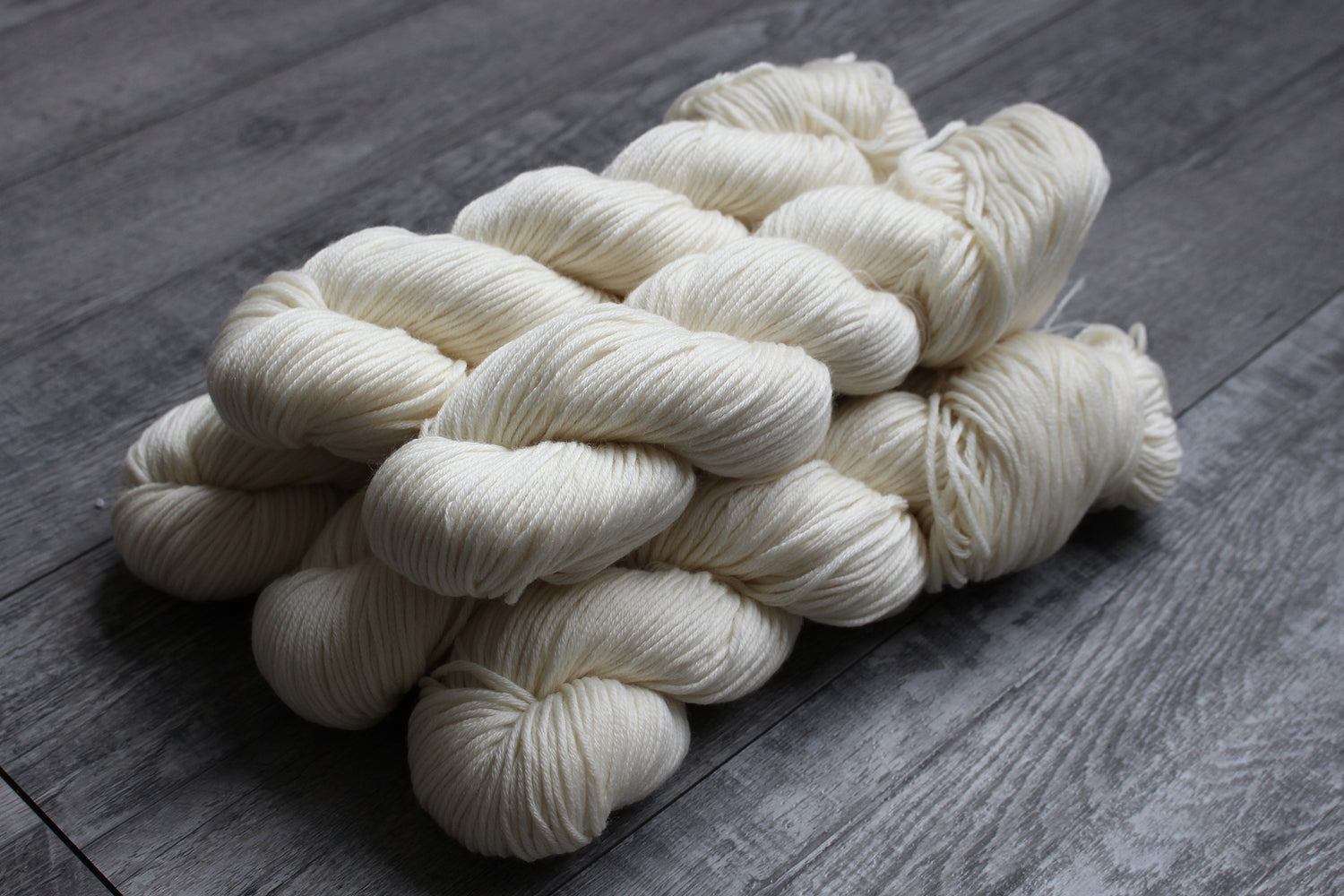 Undyed natural color yarns for hand dyeing – Merino Textiles